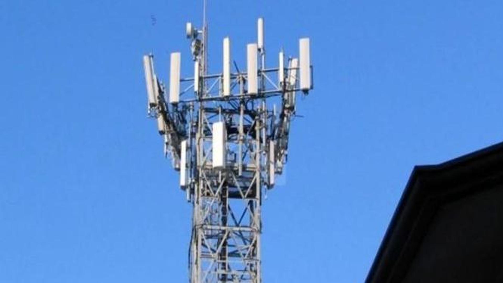 Boom di antenne per i cellulari. In provincia di Pavia quasi 1.000 gli ...