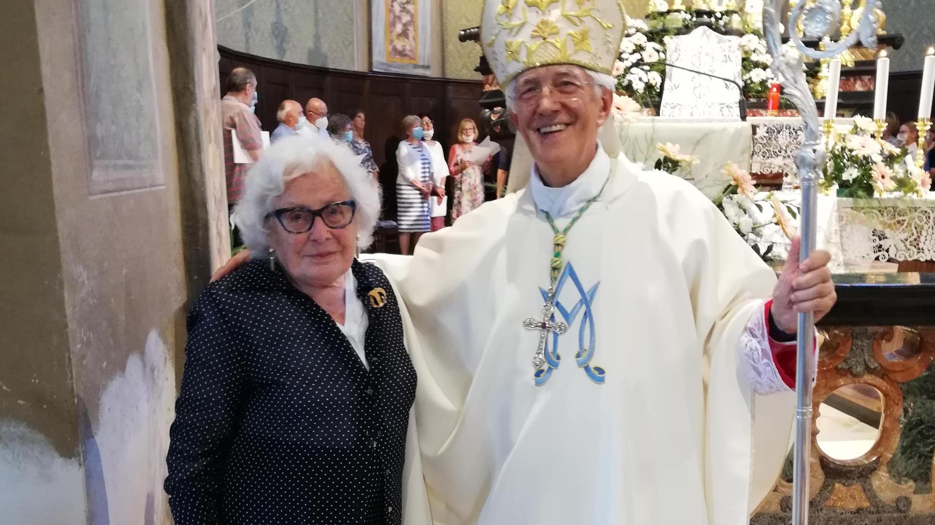 Lidia accolta come una star mezzo mln e la chiesa è salva - La ...