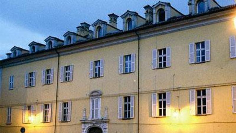 Caluso, servono 300mila euro per il municipio - La Sentinella del Canavese