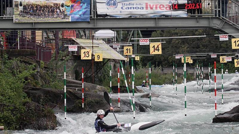 Canoa, alla gara nazionale di kayak slalom gli eporediesi portano a ...