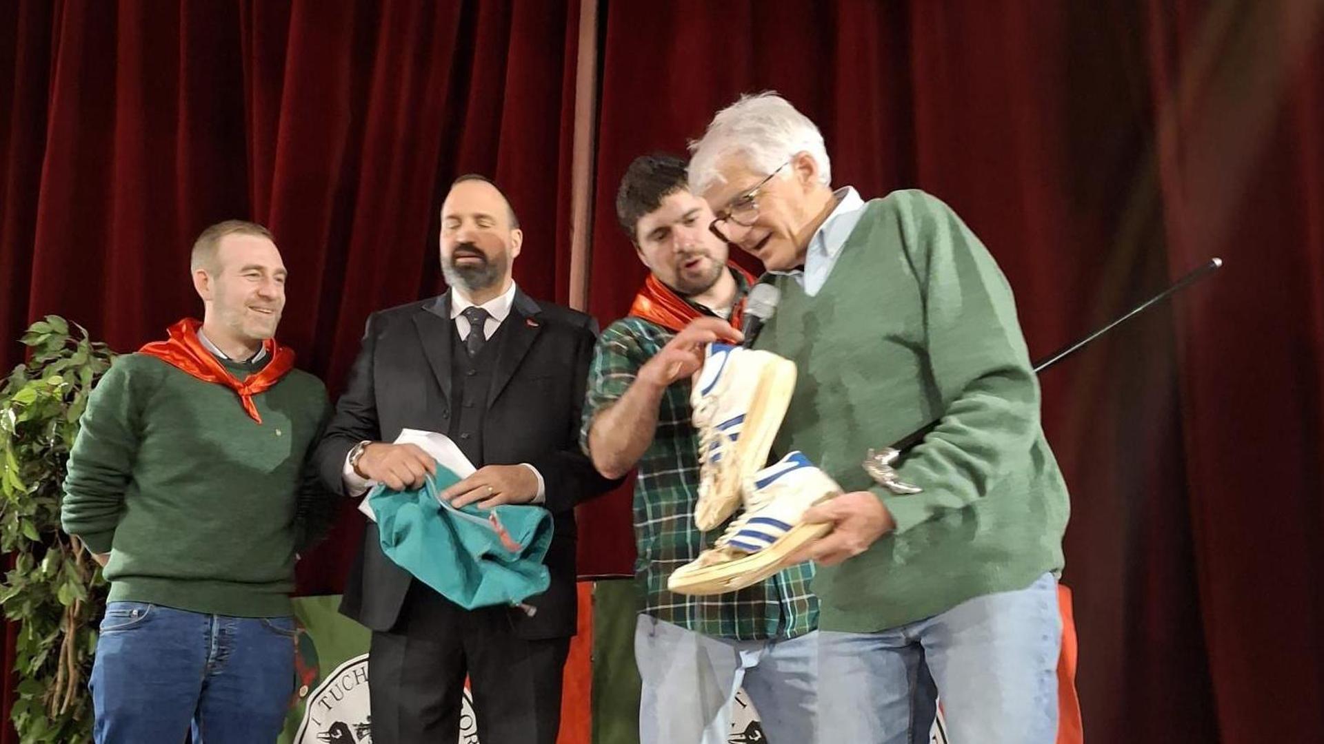 Carnevale d’Ivrea, le scarpe di Motto compiono 40 anni da tuchine in ...
