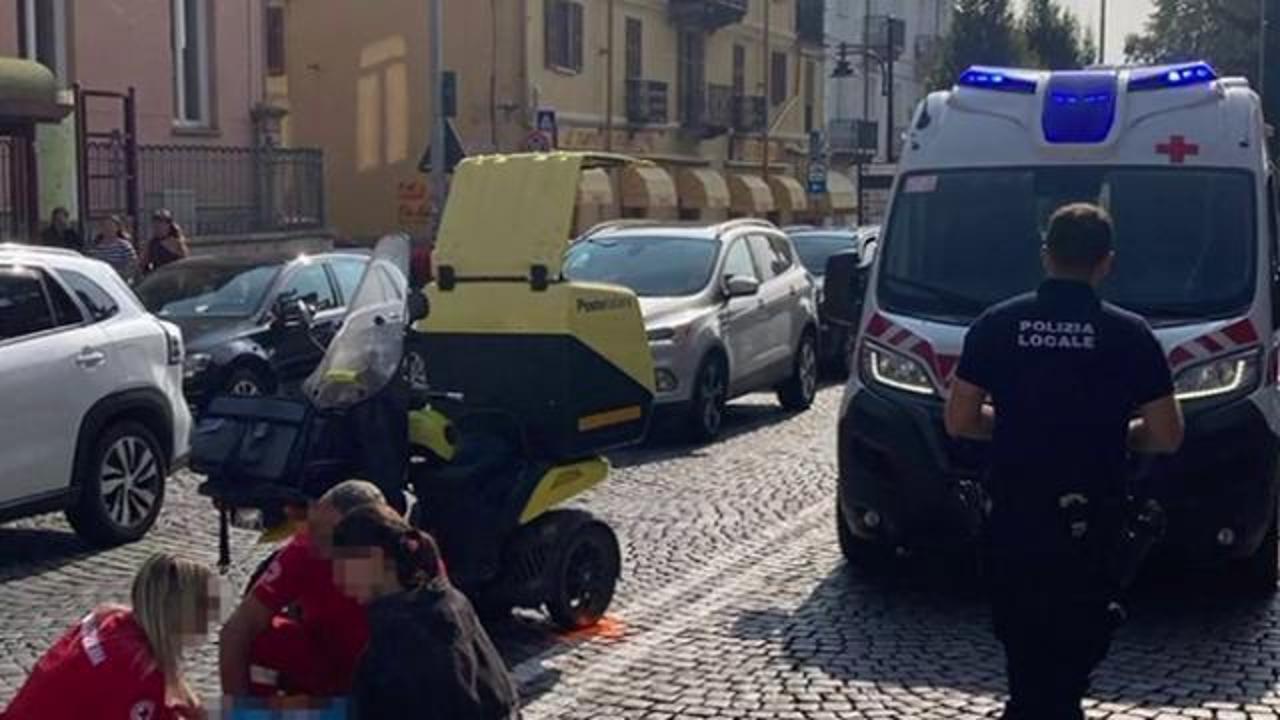 Ivrea, ragazzo che attraversava la strada investito da un postino in ...