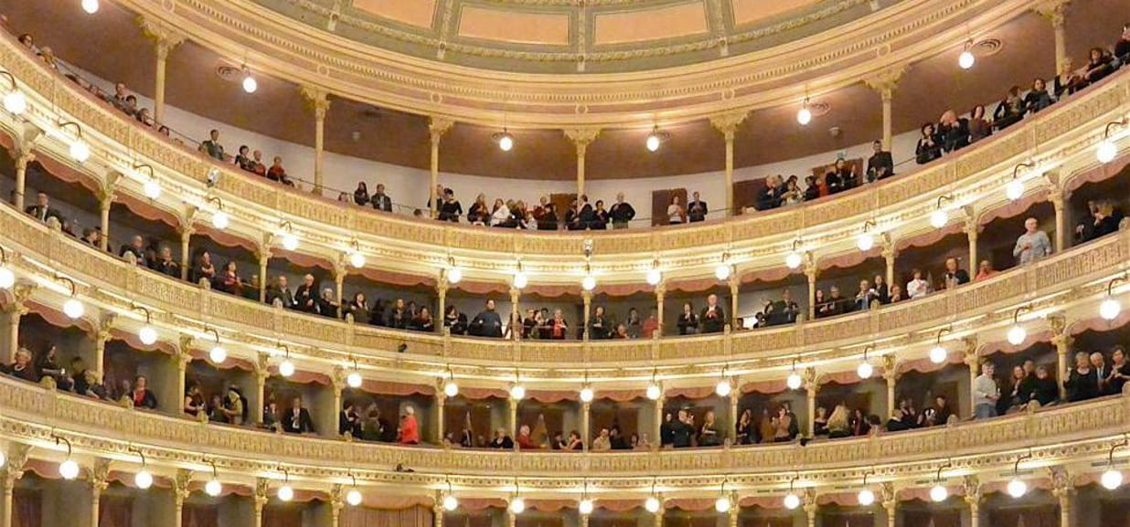 Il Teatro Coccia di Novara diventa “virtuale” - La Stampa