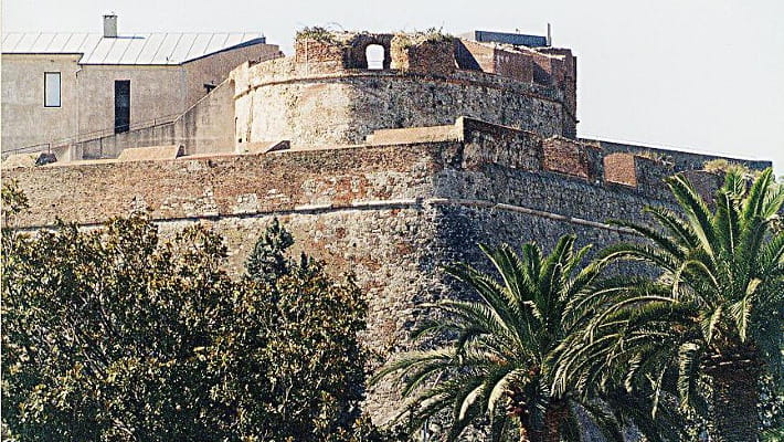 A Savona una rassegna fa rivivere la fortezza del Priamar - La Stampa