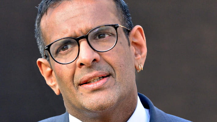 Anand Menon: “È sul Covid che si gioca il futuro dell’Ue” - La Stampa