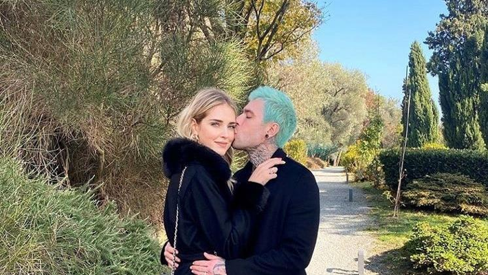 I Ferragnez cedono al fascino delle Langhe: lo scatto romantico su ...