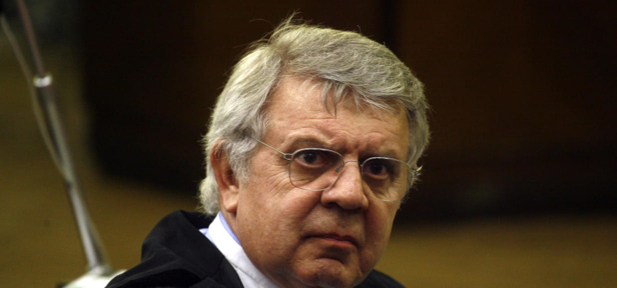 Piero Longo, ex-avvocato di Berlusconi aggredito: vendetta per gli ...