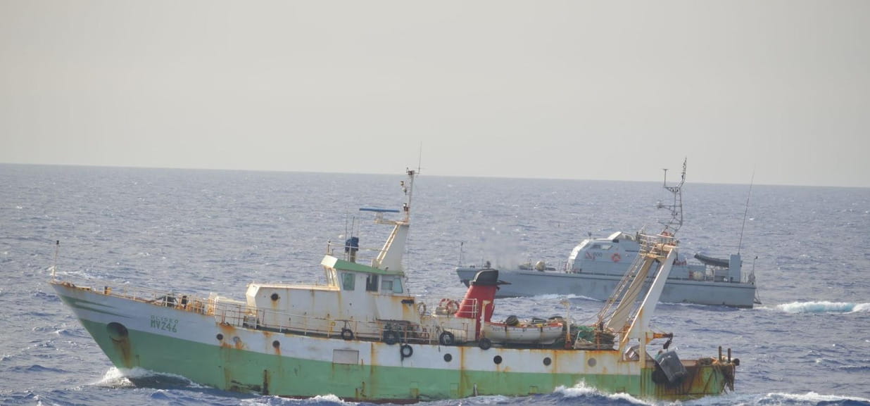 Il peschereccio Aliseo nel porto di Mazara del Vallo, l’urlo del ...