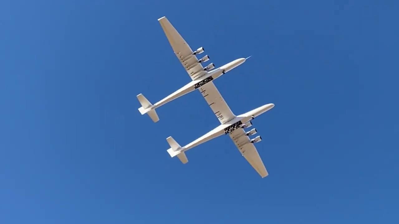 Lo Stratolaunch si alza di nuovo in volo, ecco il secondo decollo dell ...