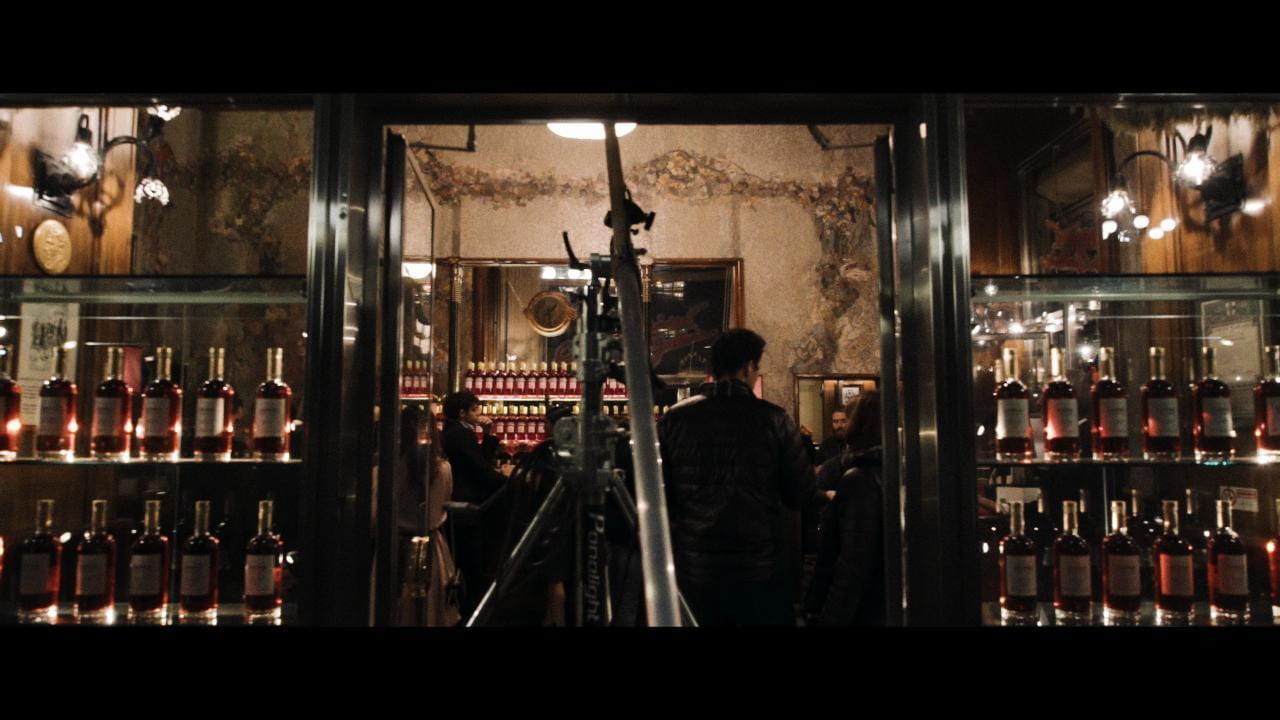 Il backstage del short movie "Entering Red" per Campari - La Stampa