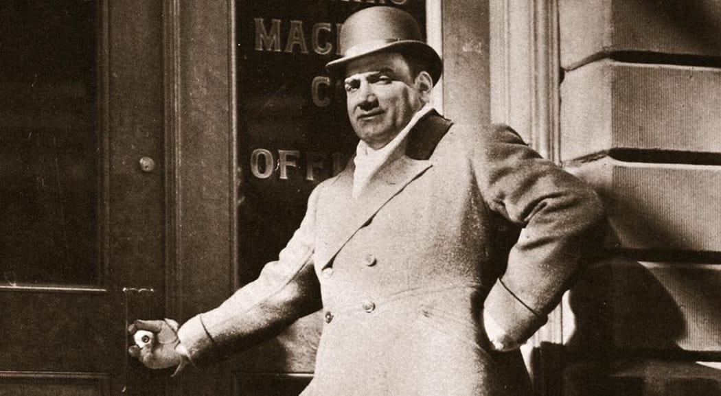 Inseguendo il tenore Caruso a 100 anni dalla morte - La Stampa