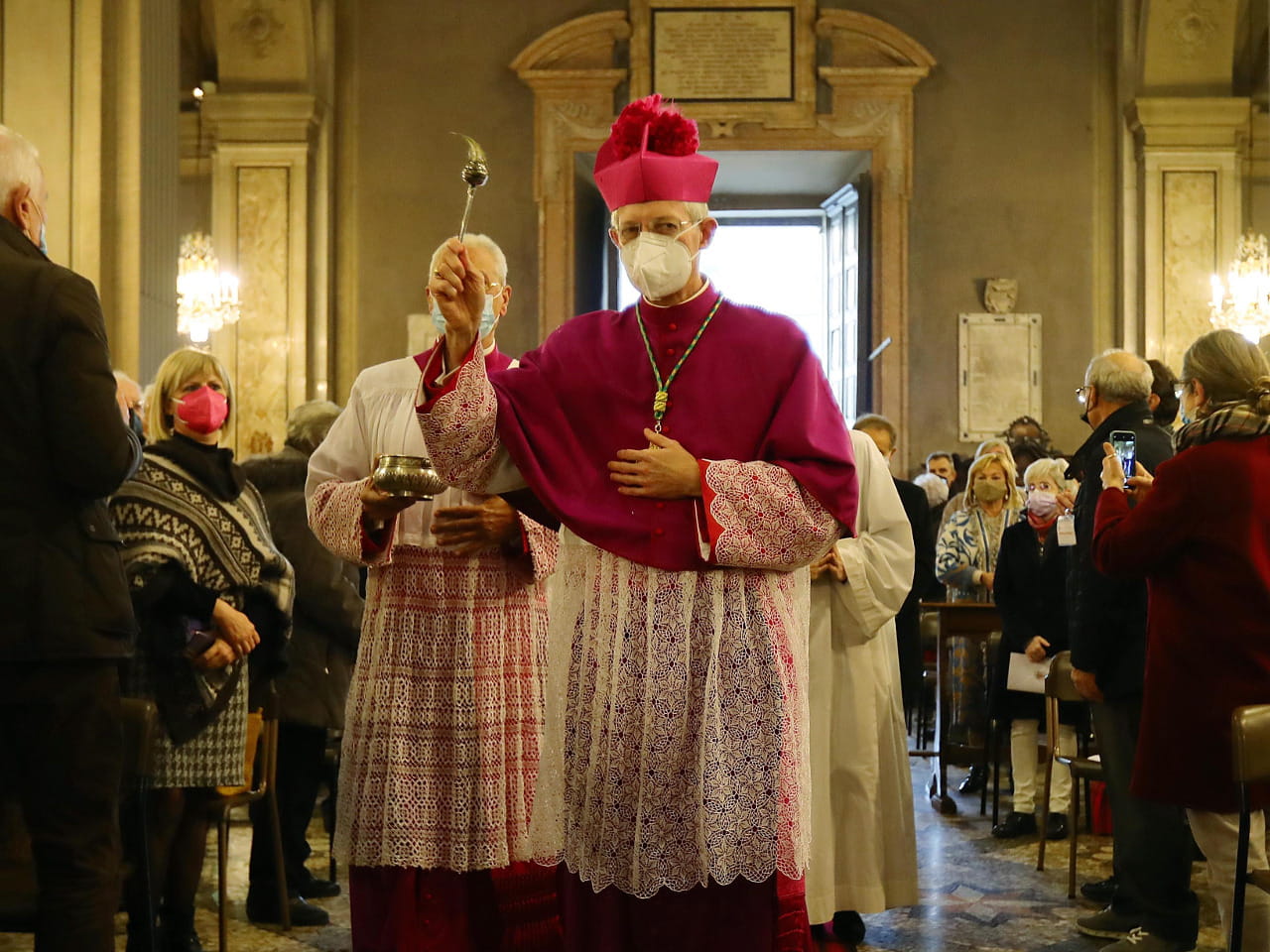 Monsignor Guido Marini è il nuovo vescovo di Tortona. La cerimonia in ...