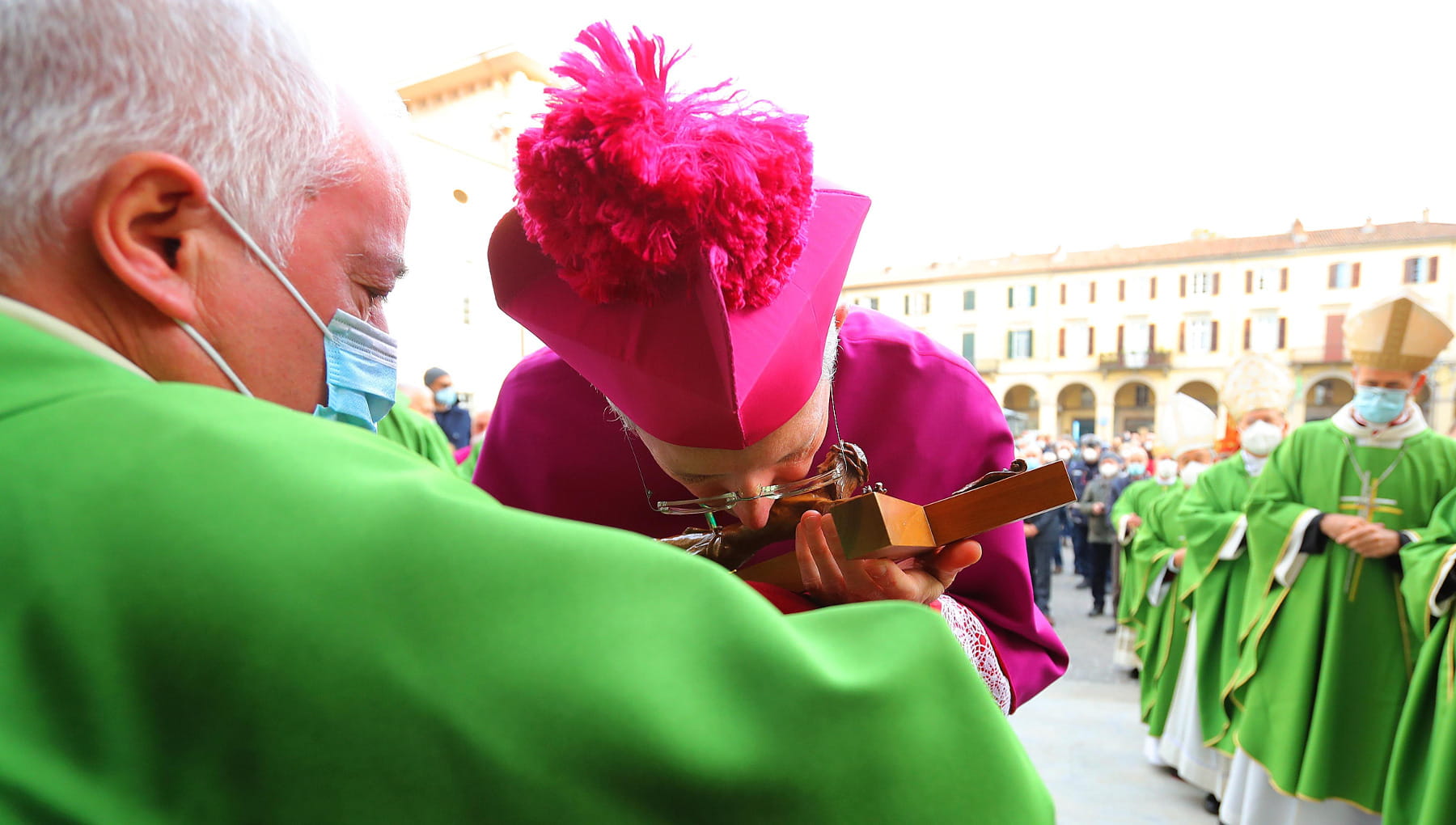 Monsignor Guido Marini è il nuovo vescovo di Tortona. La cerimonia in ...