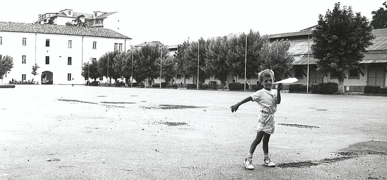 L’arrivo degli albanesi nel 1991 raccontato in un documentario - La Stampa