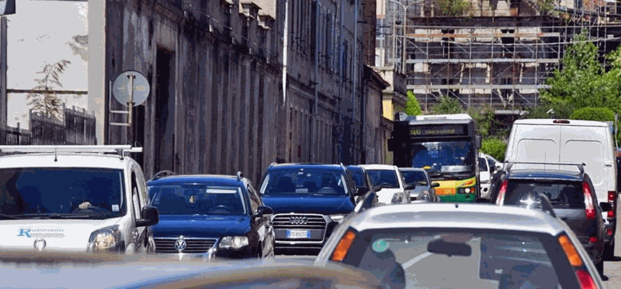 Chiude per lavori parte della rotonda tra via Carso e via Piave ...