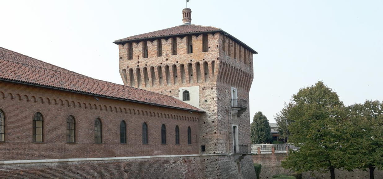 Continua ad aumentare il costo del restauro al castello di Galliate: i ...