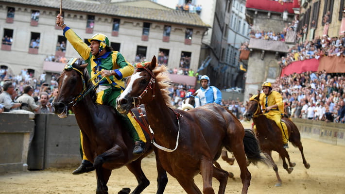 La Contrada della Selva, gemellata con Cuneo, ha vinto il Palio di ...