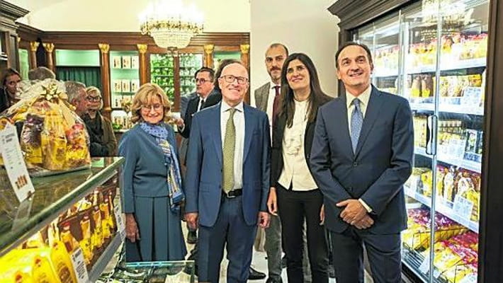 Da Cavallermaggiore a piazza San Carlo: i formaggi di Biraghi ...