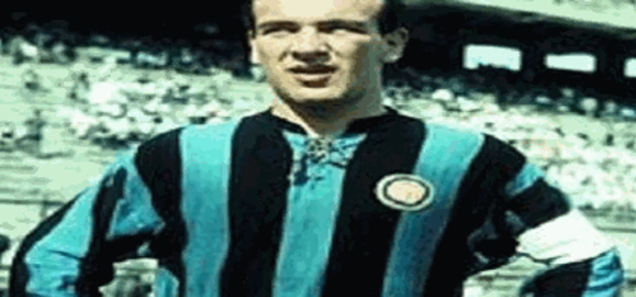 Calcio italiano in lutto: è morto Antonio Angelillo - La Stampa