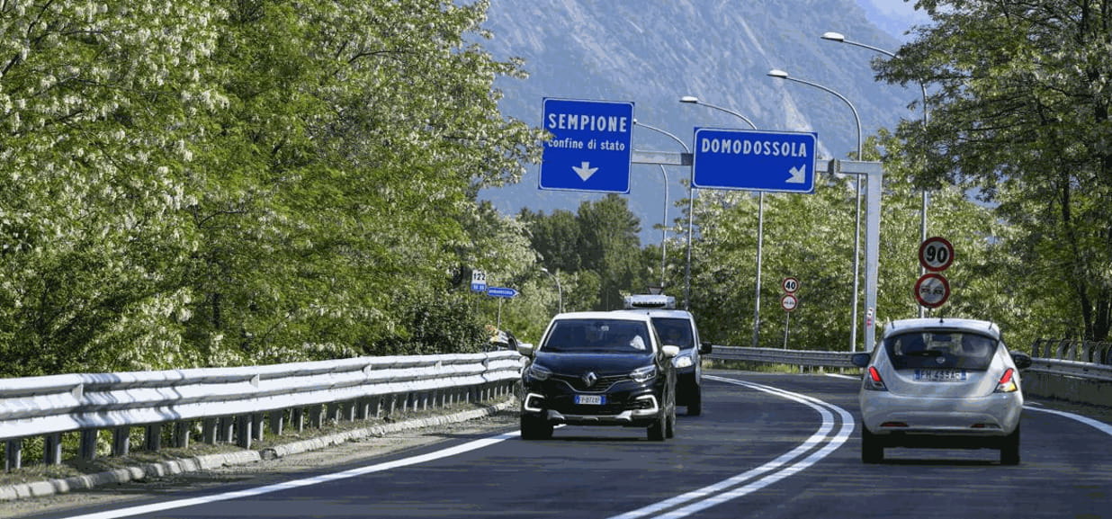 Riaperta la superstrada. Ora i nuovi cantieri - La Stampa