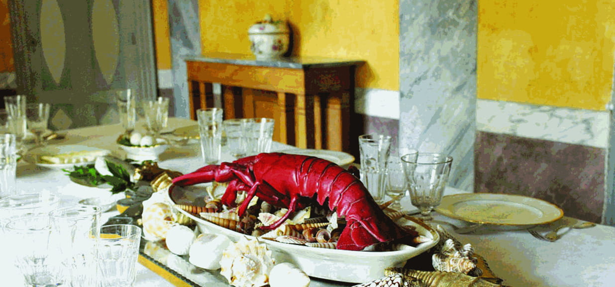 Centritavola e pentoloni nascosti, la famiglia si diverte a tavola - La ...