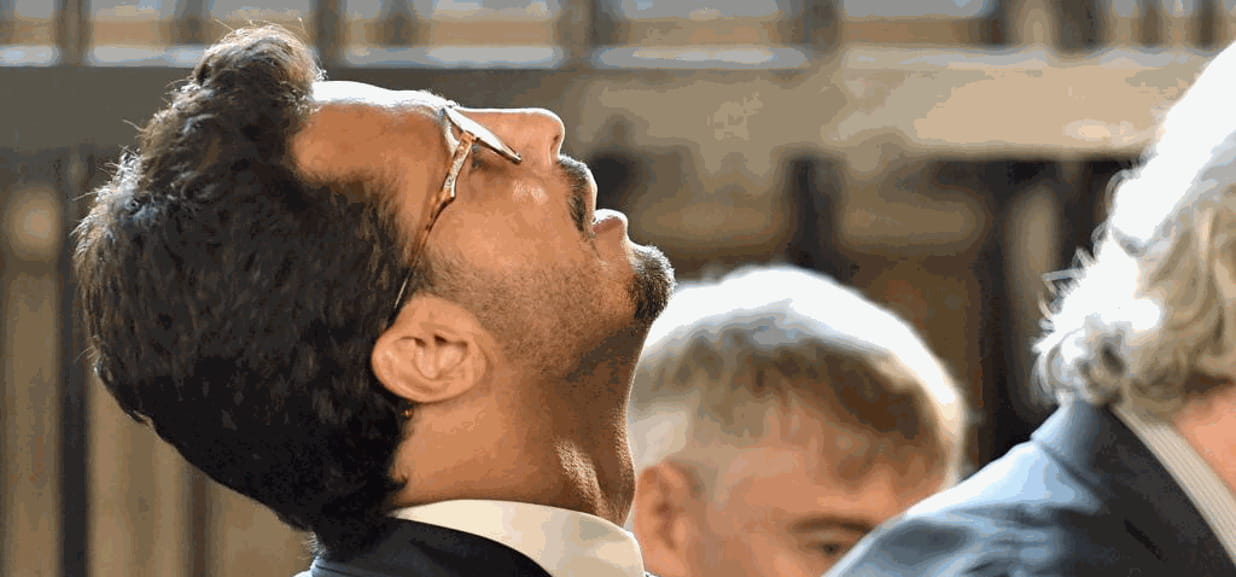 Il giudice: “Corona pericoloso, deve restare in carcere”. Lui inizia lo ...
