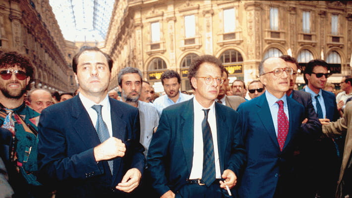 Mani Pulite 25 anni dopo, l’Italia che ci ha lasciato - La Stampa