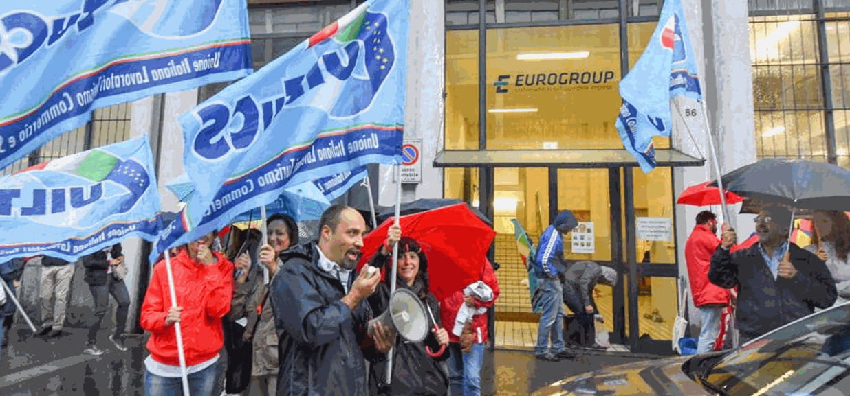 Eurofidi è in liquidazione: manifestazione dei dipendenti sotto la sede ...