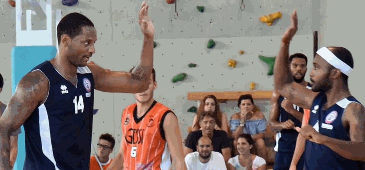 Ufficiale: l’Angelico conferma Mike Hall - La Stampa