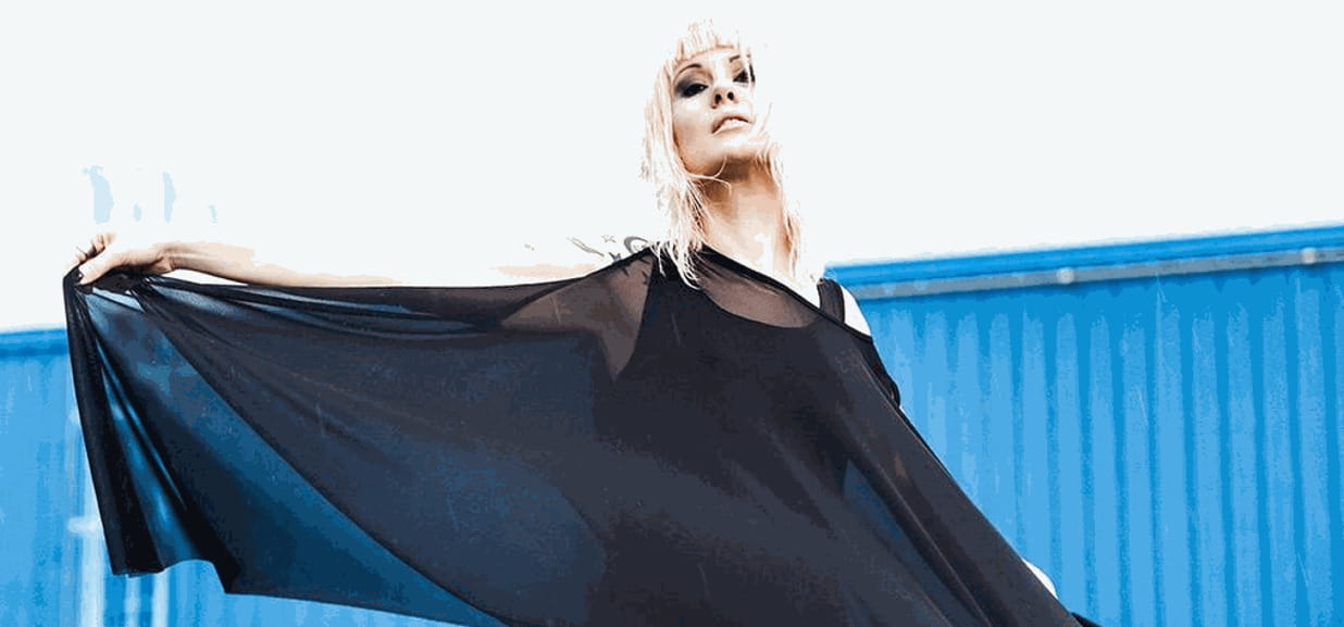Sarah Dietrich una voce indipendente al Diavolo Rosso - La Stampa