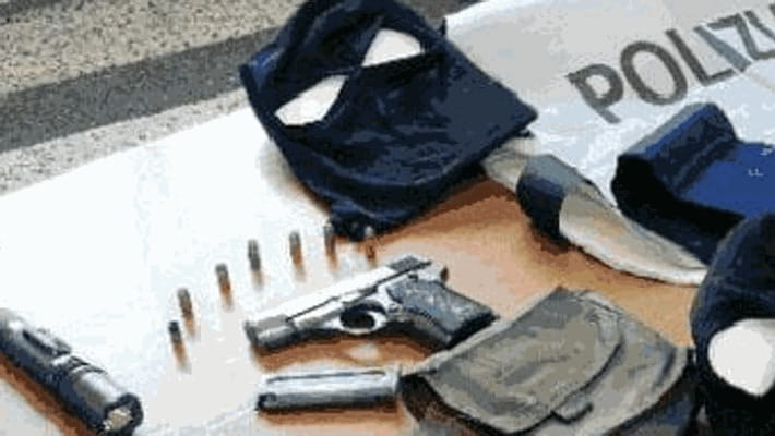 Mafia romena, inflitti 55 anni - La Stampa