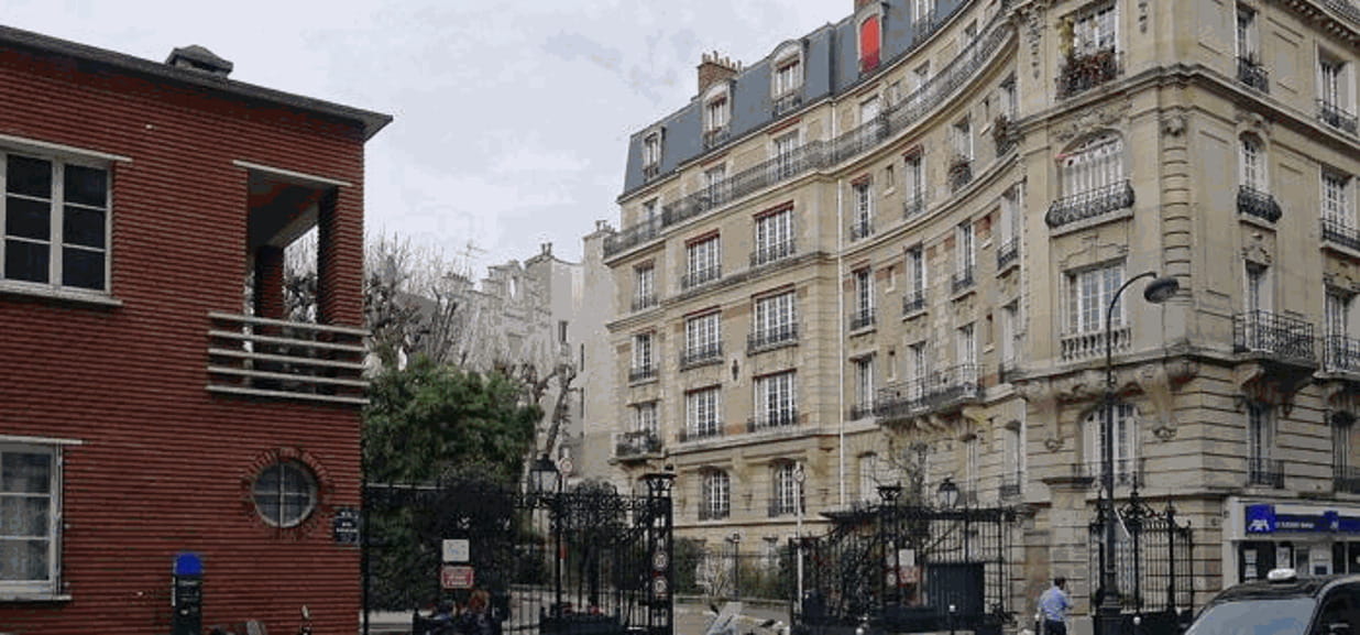 Nel ghetto chic di Parigi gli affari e le trame - La Stampa