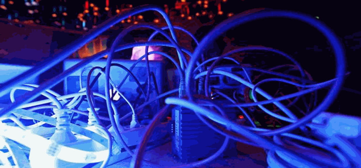 Shadows And Light In The World Of Romanian Hackers - La Stampa