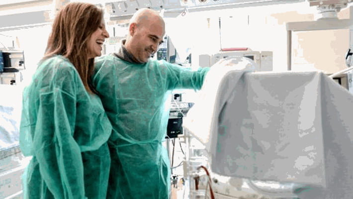 Nascono 4 gemelli monozigoti: “miracolo” al Gaslini di Genova - La Stampa
