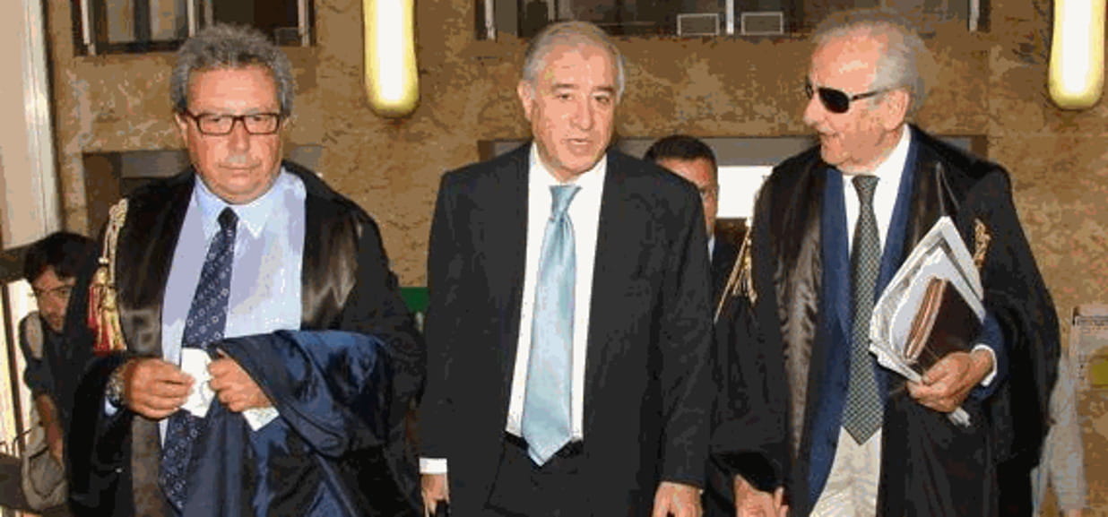 Dell’Utri, la sentenza slitta - La Stampa