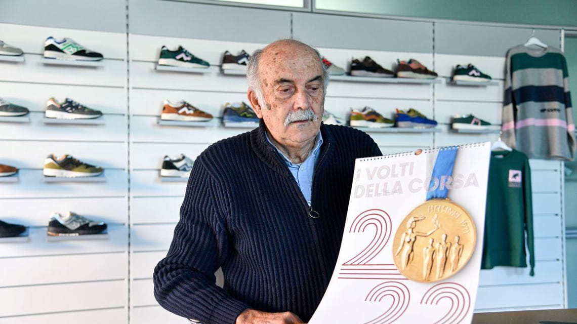 Franco Arese e il calendario con dedica per chi ha l’atletica nel cuore ...