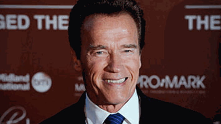 "The Governator", cartoonsu Schwarzenegger - La Stampa