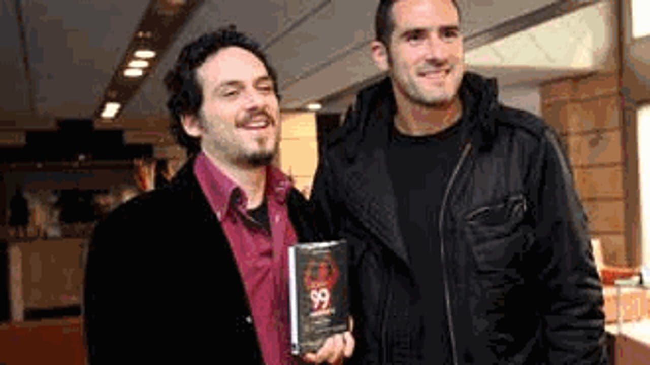 Lucarelli, il "goleador rosso"che i compagni non amano più - La Stampa