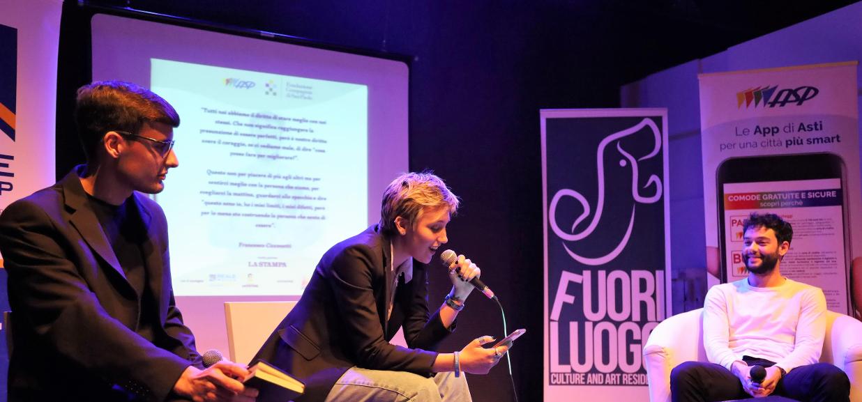 Francesco Cicconetti parla della transessualità a FuoriLuogo - La Stampa