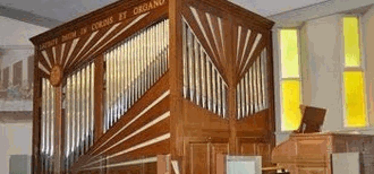 WALTER GATTI INAUGURA IL NUOVO ORGANO A PINEROLO - La Stampa