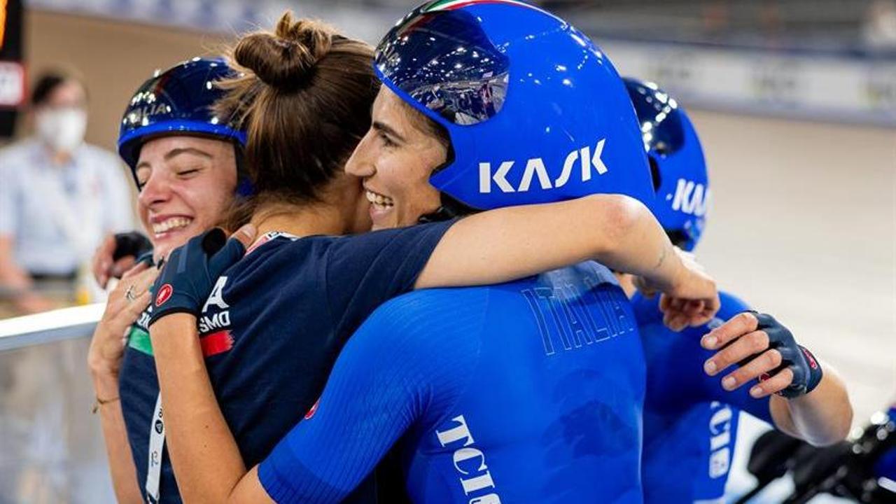 Elisa e le tre medaglie d’oro alla Nations Cup di ciclismo su pista ...