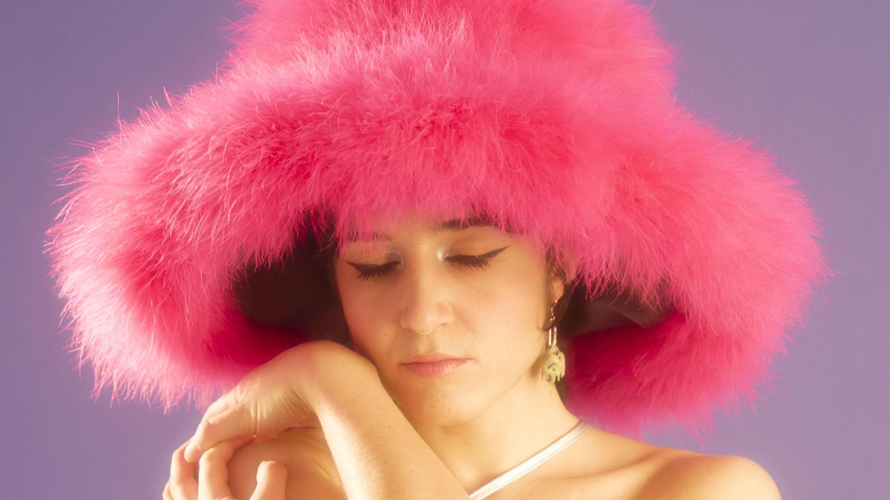 Elasi e la sua “Oasi”: “Con queste nuove canzoni evado dalla realtà ...