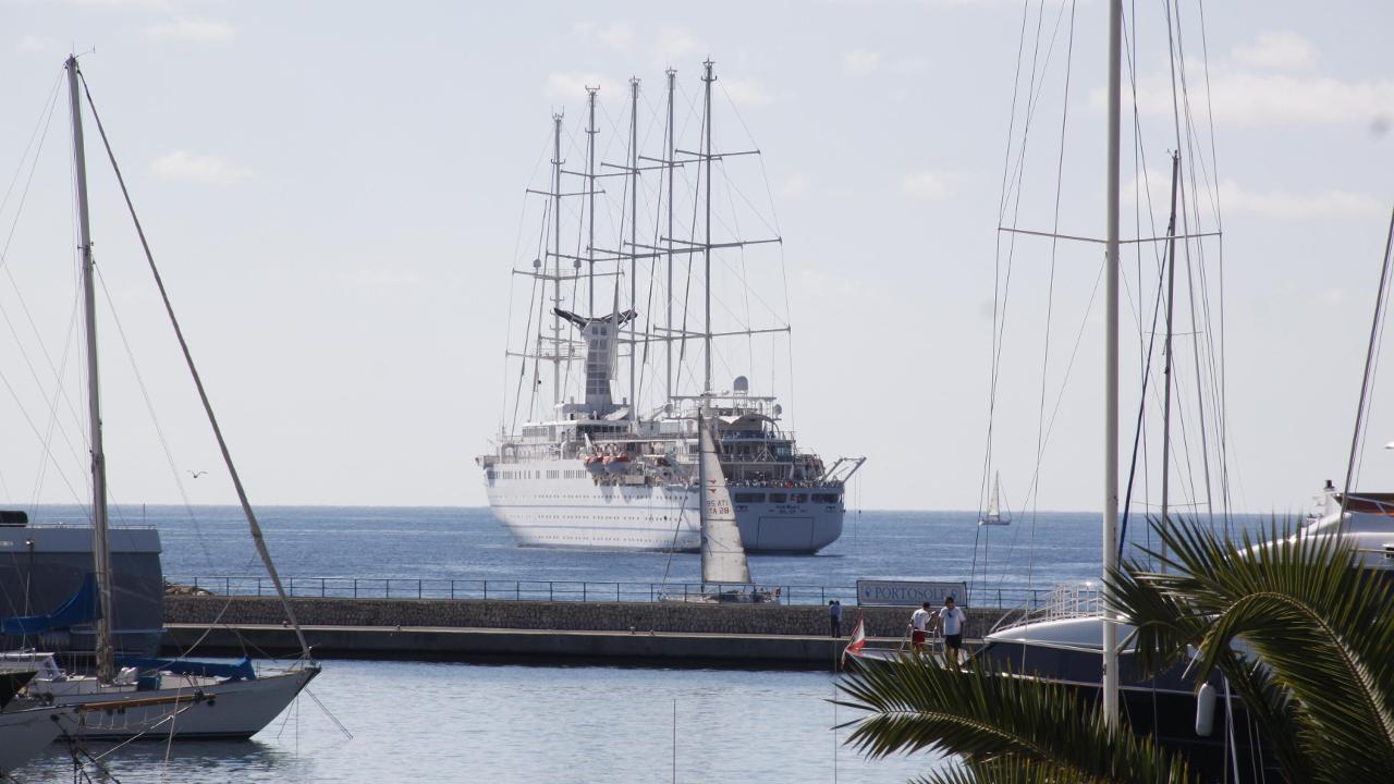 Il veliero di lusso Club Med II torna in Riviera - La Stampa