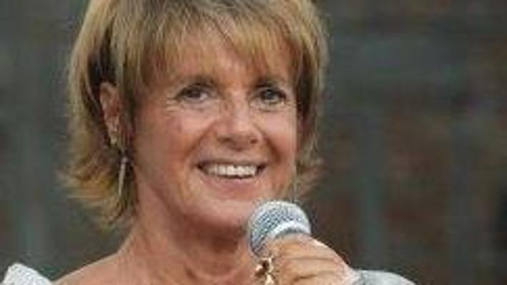 La stagione estiva di Tangram Teatro Ettore Bassi e Lella Costa a ...
