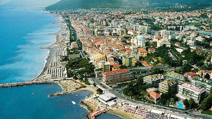 Loano, tutto pronto per la finalissima di Miss Liguria - La Stampa