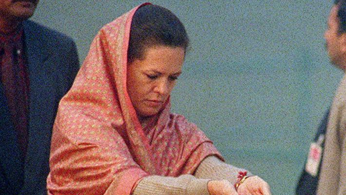 Sonia Gandhi, muore a Orbassano la madre Paolina Predebon - La Stampa