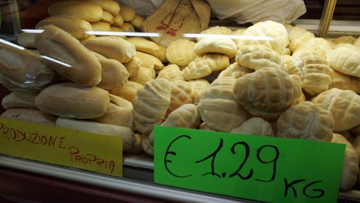 Pane, i rincari non si fermano più: ecco perché i prezzi sono alle ...