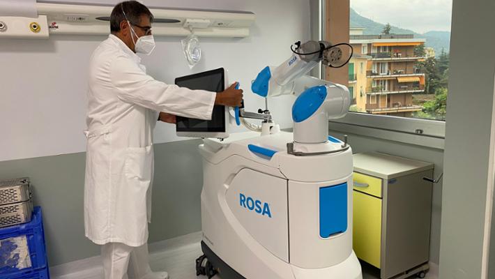 Al Coq di Omegna un nuovo robot chirurgico per le operazioni al ...