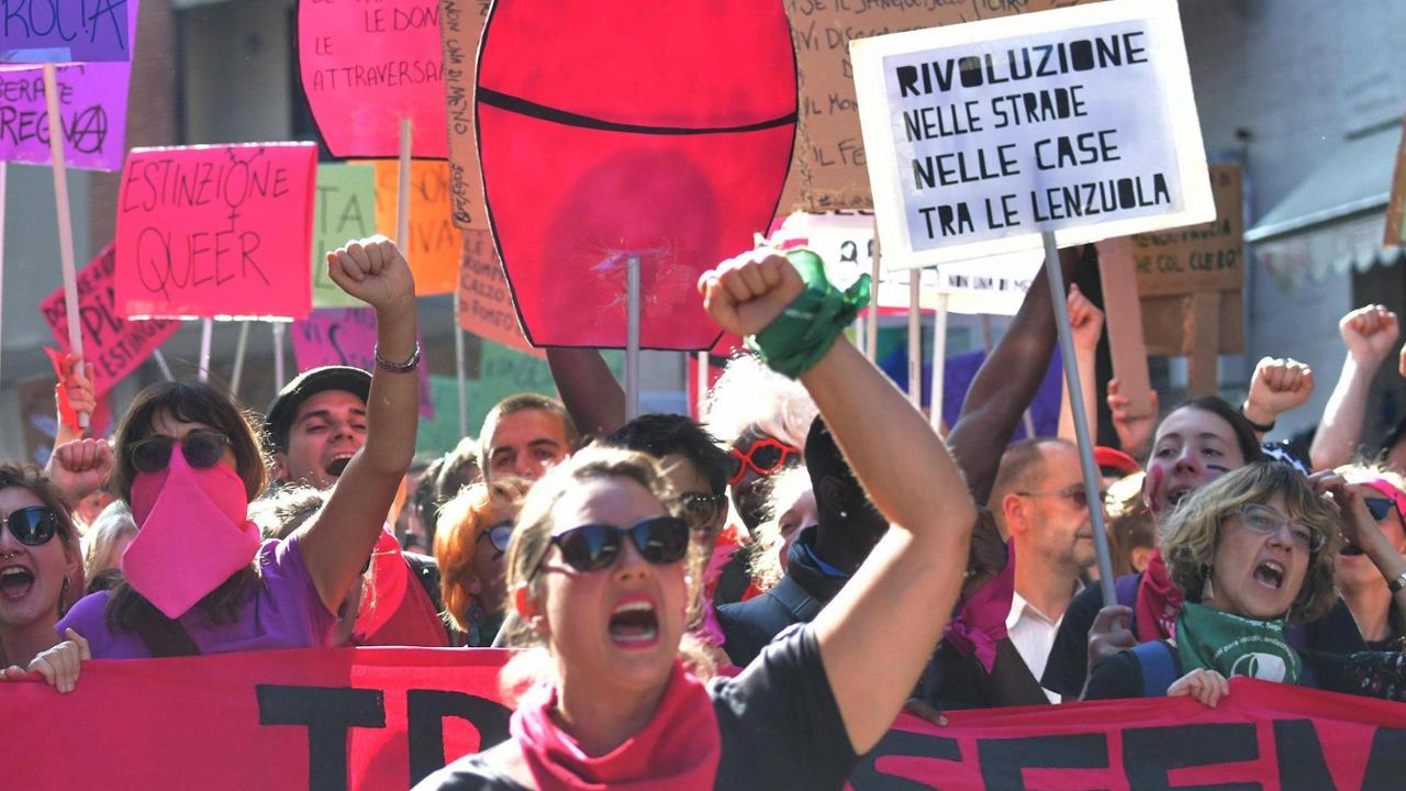 VOCI E ISTANZE DEL FEMMINISMO - La Stampa
