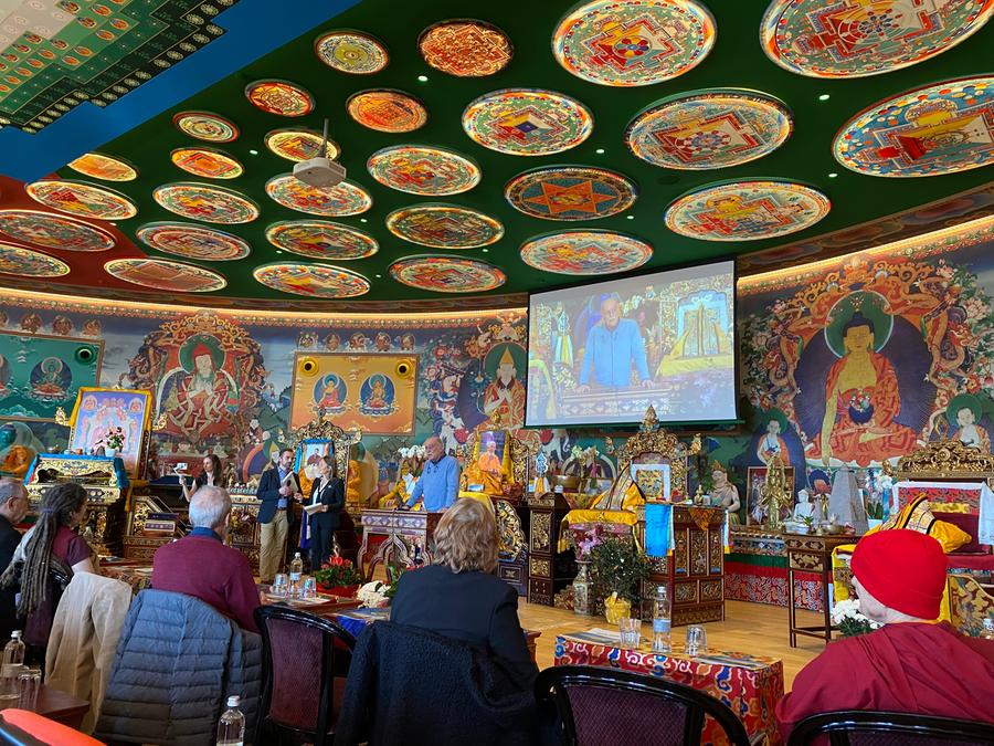 La preghiera interreligiosa per inaugurare il nuovo tempio buddhista di ...